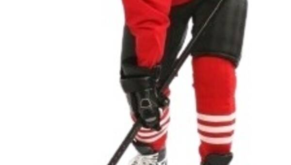 Choosing the Left or Right Hockey Stick Blade