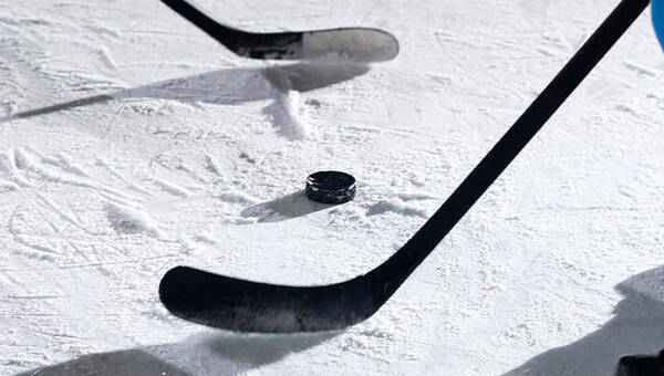 Guide to Buying Hockey Sticks | SkatePro